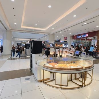 ROBINSON’S PLACE MALOLOS - Updated May 2025 - 80 Photos - MacArthur ...