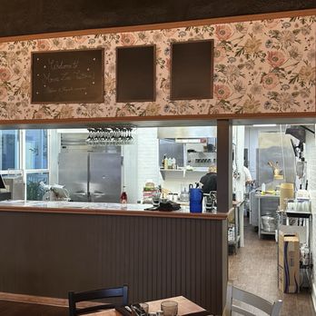 MONNA LISA TRATTORIA - Updated May 2025 - 35 Photos & 18 Reviews - 609 ...