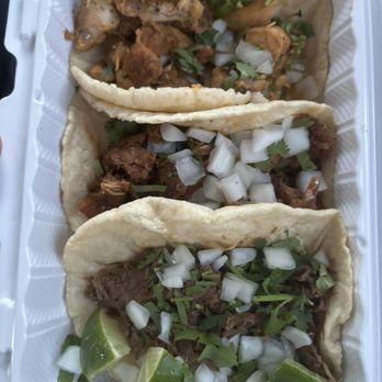 TACOS EL COMPA TAQUERIA - Updated June 2024 - 980 Photos & 1105 Reviews ...