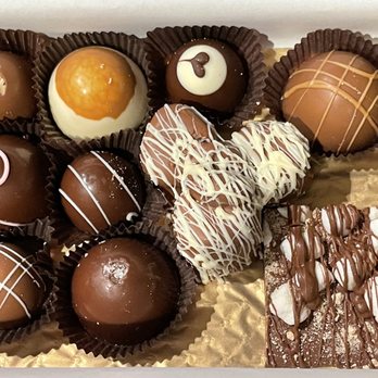 DIAMOND HEAD CHOCOLATE COMPANY - Updated November 2024 - 91 Photos & 23 ...