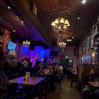 KELLS IRISH RESTAURANT & PUB - Updated May 2026 - 473 Photos & 752 ...