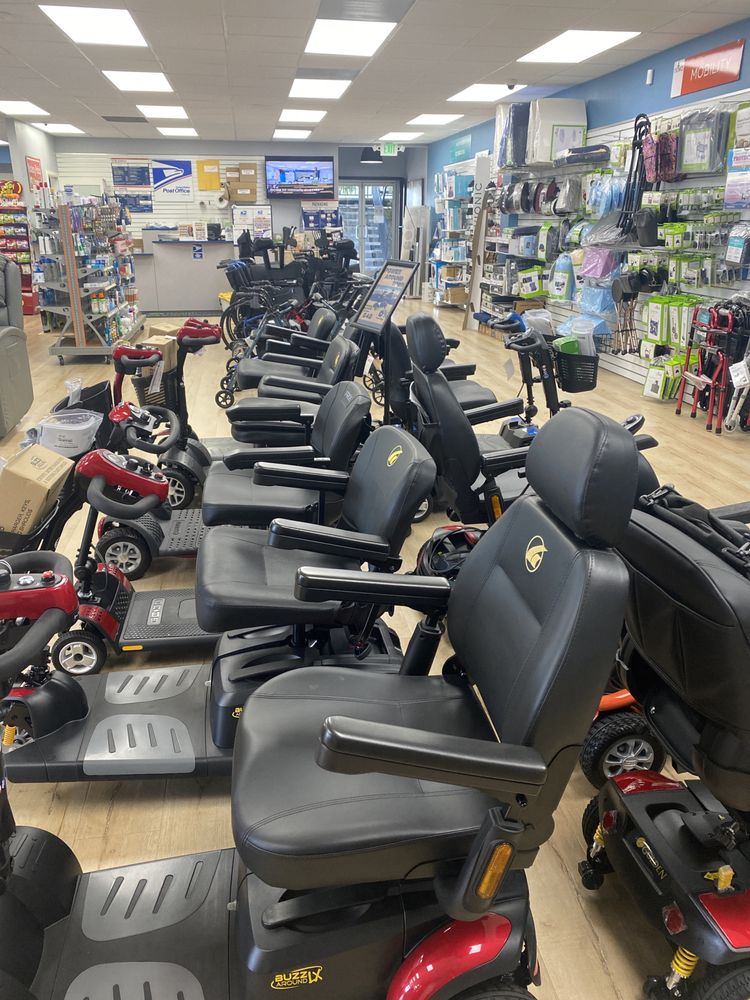 RENT MOBILITY - Updated July 2025 - 37 Photos - 4333 S St, Lakewood ...