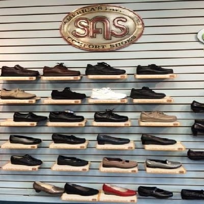MILLER’S SHOES - Updated October 2025 - 17 Photos - 476 3rd St, Beaver ...