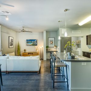 VASEO APARTMENTS - Updated January 2025 - 58 Photos - 16220 N 7th St ...