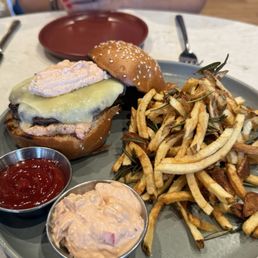 THE MORRIS PROPER - Updated October 2025 - 103 Photos - 39 Reviews ...