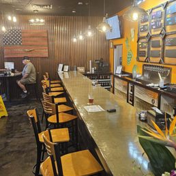 HIGH TANKS BREWING TAPROOM & PIZZERIA - Updated January 2026 - 52 ...