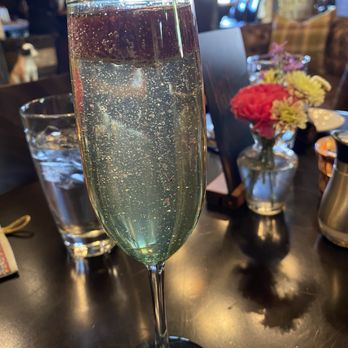 THE LIVERY TAVERN - Updated December 2025 - 87 Photos & 146 Reviews ...