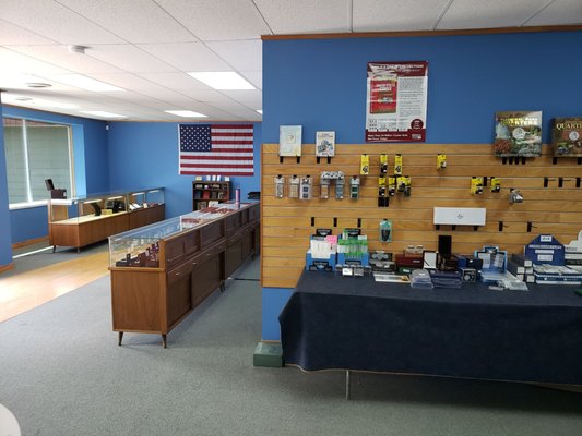 THE COIN SHOP - 11 Photos - 9937 East Grand River, Brighton Mi ...