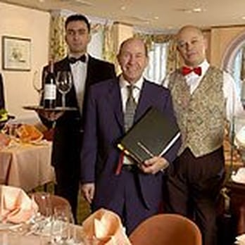 OSLO COURT RESTAURANT - Updated October 2025 - 22 Photos & 12 Reviews ...