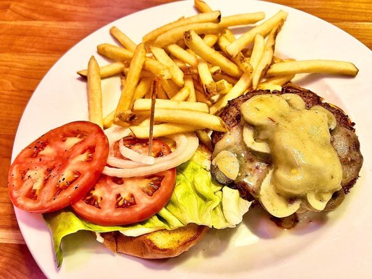 RED ROOSTER LOUNGE & RESTAURANT - Updated June 2024 - 26 Photos & 93 ...