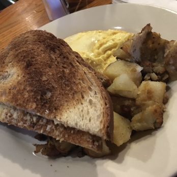 RUSKI’S TAVERN - Updated October 2024 - 98 Photos & 135 Reviews - 212 ...