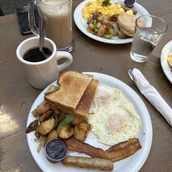 TRAILSIDE CAFE & BEER GARDEN - Updated September 2024 - 181 Photos ...