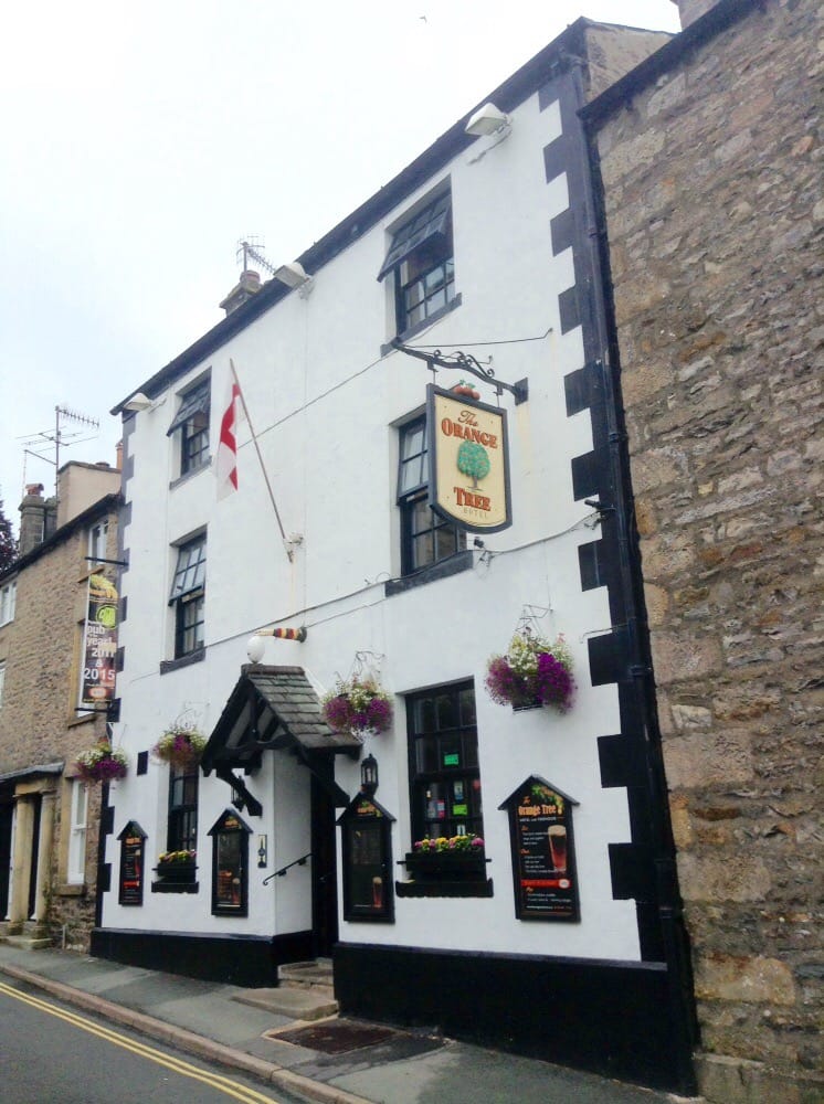 THE ORANGE TREE - Updated October 2025 - 11 Photos - 9 Fairbank ...