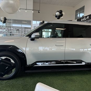 PERRIS VALLEY KIA - Updated July 2025 - 86 Photos & 266 Reviews - 707 E ...