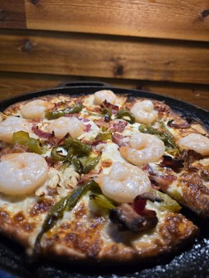 CAST IRON CHEF PIZZA & BAR - Updated December 2025 - 29 Photos & 33 ...