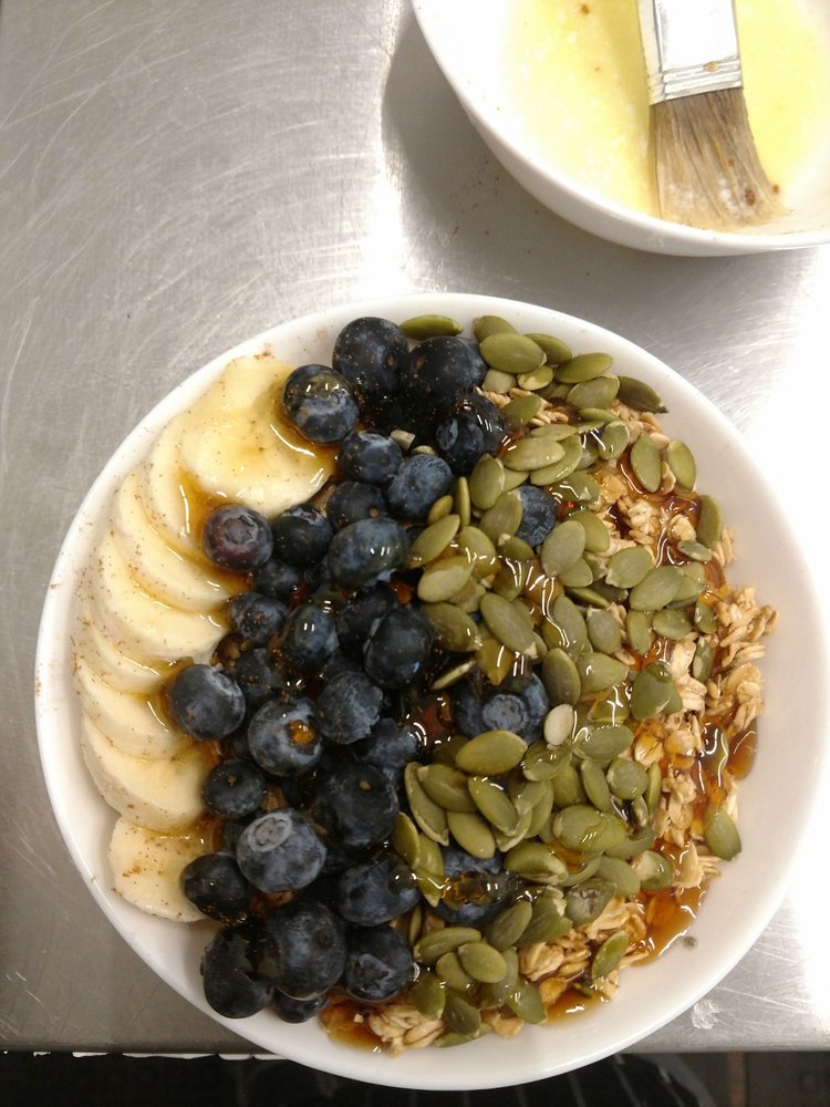 GIANT ROCK MEETING ROOM - PIZZA BAR - 89 Photos & 100 Reviews - 1141 ...