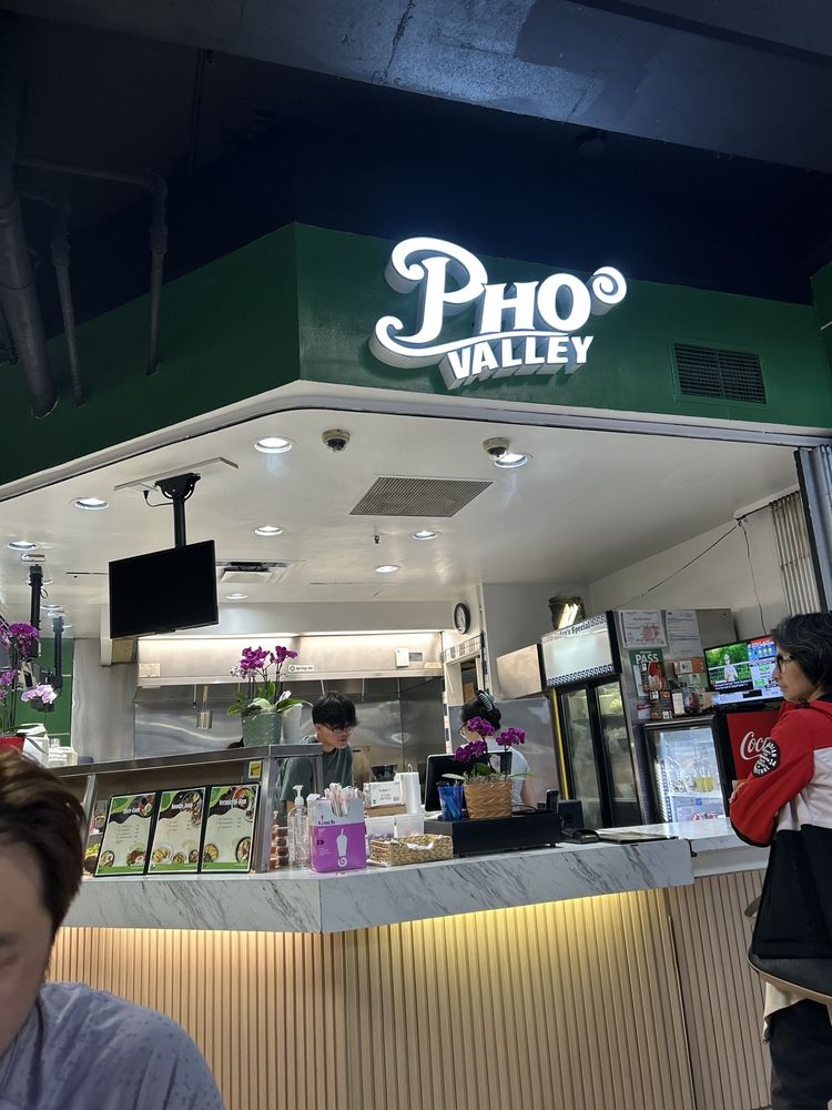 PHO VALLEY - Updated December 2025 - 275 Dundas Street W, Toronto ...