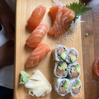 PERRY’S RESTAURANT - Updated August 2024 - 792 Photos & 875 Reviews ...