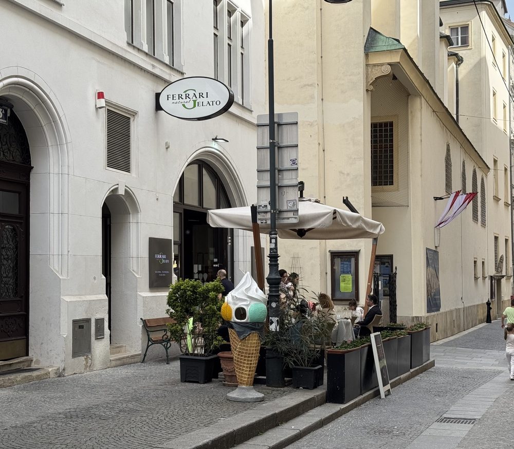 FERRARI GELATO - Updated July 2025 - 26 Photos & 23 Reviews - Annagasse ...