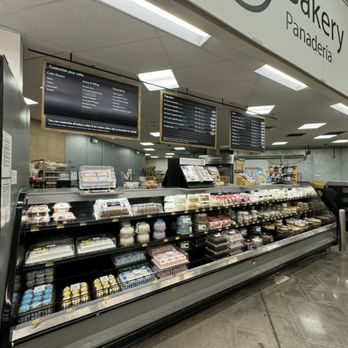 WALMART NEIGHBORHOOD MARKET - Updated October 2025 - 115 Photos & 77 ...