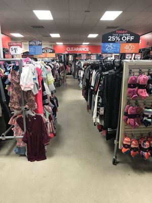 VANITY FAIR OUTLET - Updated August 2025 - 1829-1869 S Willowdale Dr ...