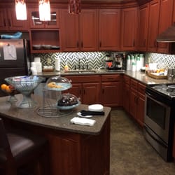 KOBACKER HOUSE-HOSPICE AT RIVERSIDE AND GRANT - 22 Photos - 800 ...