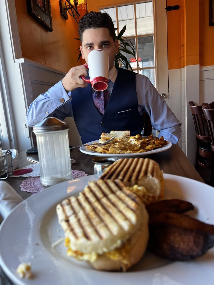 CAFE REYES - Updated January 2026 - 269 Photos & 244 Reviews - 421 ...