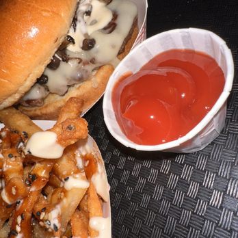 KENJI BURGER - Updated August 2024 - 966 Photos & 1087 Reviews - 4-788 ...