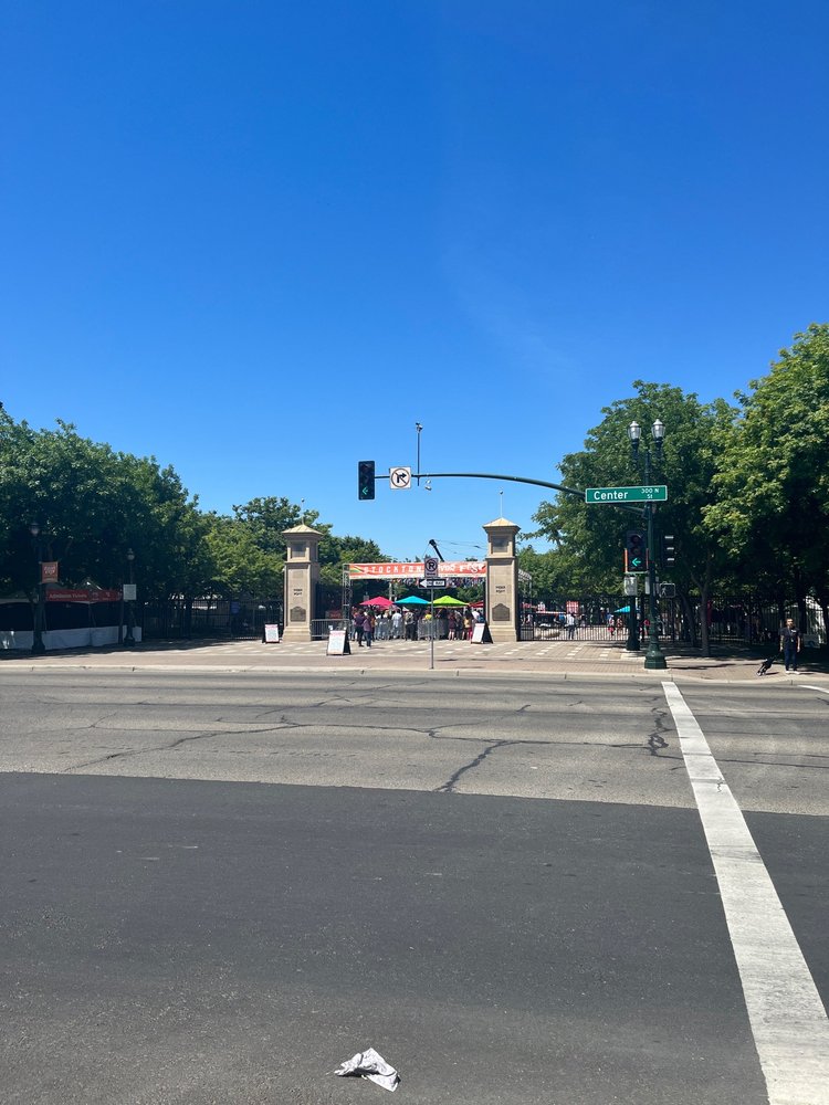 WEBER POINT EVENTS CENTER - Updated July 2024 - 16 Photos - 221 N ...