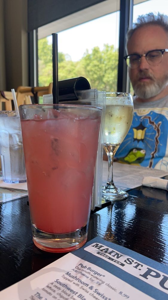 MAIN STREET PUB - Updated July 2025 - 46 Photos & 56 Reviews - 52887 N ...