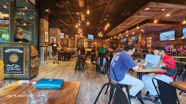 BURGER VILLAGE - Updated August 2024 - 84 Photos & 41 Reviews - 510 ...