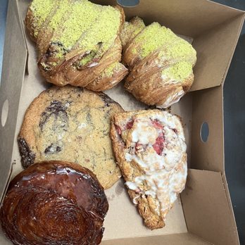WAYFARER BREAD & PASTRY - Updated June 2024 - 1143 Photos & 682 Reviews ...