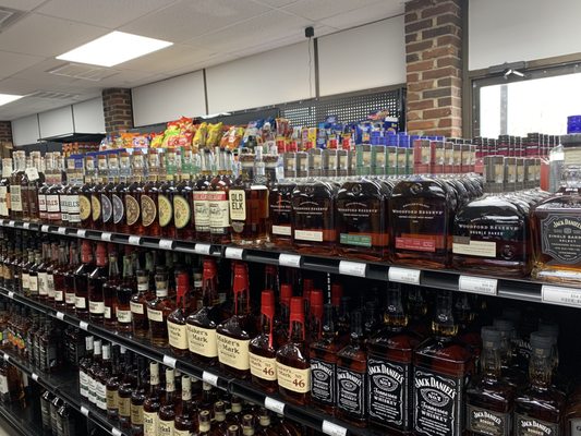 BIG BEND LIQUOR - Updated November 2025 - 24 Photos - 3620 S Big Bend ...