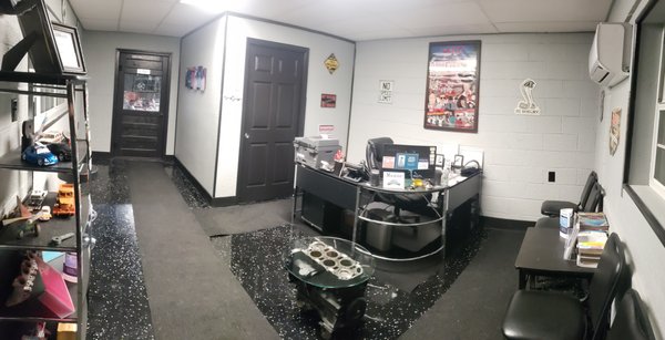 EXTREME AUTOMOTIVE - Updated December 2025 - 16 Photos - 921 Cadoo St ...