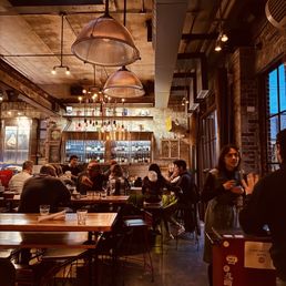 GUSTO 101 - Updated October 2024 - 1708 Photos & 1216 Reviews - 101 ...