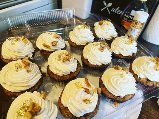 SHE MAKES MORE THAN CAKES - Updated December 2024 - 10 Photos - Detroit ...