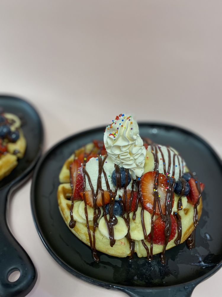 POPS WAFFLE & ICE CREAM SHOPPE - Updated September 2025 - 49 Photos ...