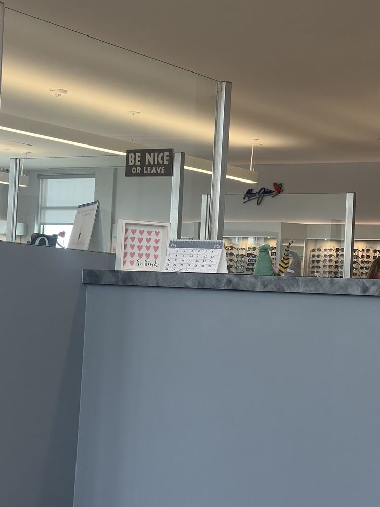 TOTAL EYECARE - Updated December 2025 - 15 Reviews - 2209 N 5th St ...