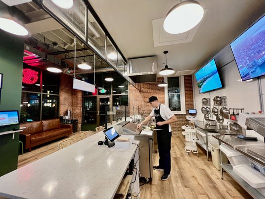 PASTA PRESS - Updated October 2025 - 61 Photos & 54 Reviews - 1911 11th ...