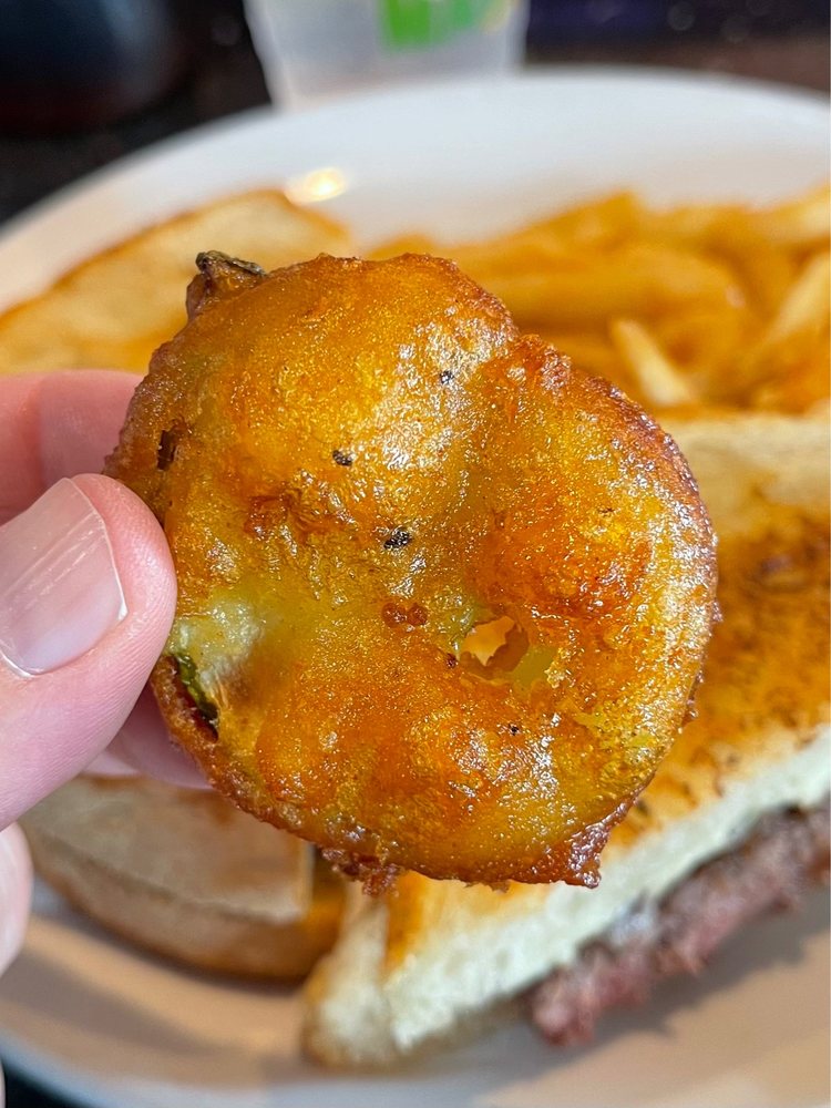 ROUNDABOUT DINER & LOUNGE - Updated July 2025 - 435 Photos & 683 ...