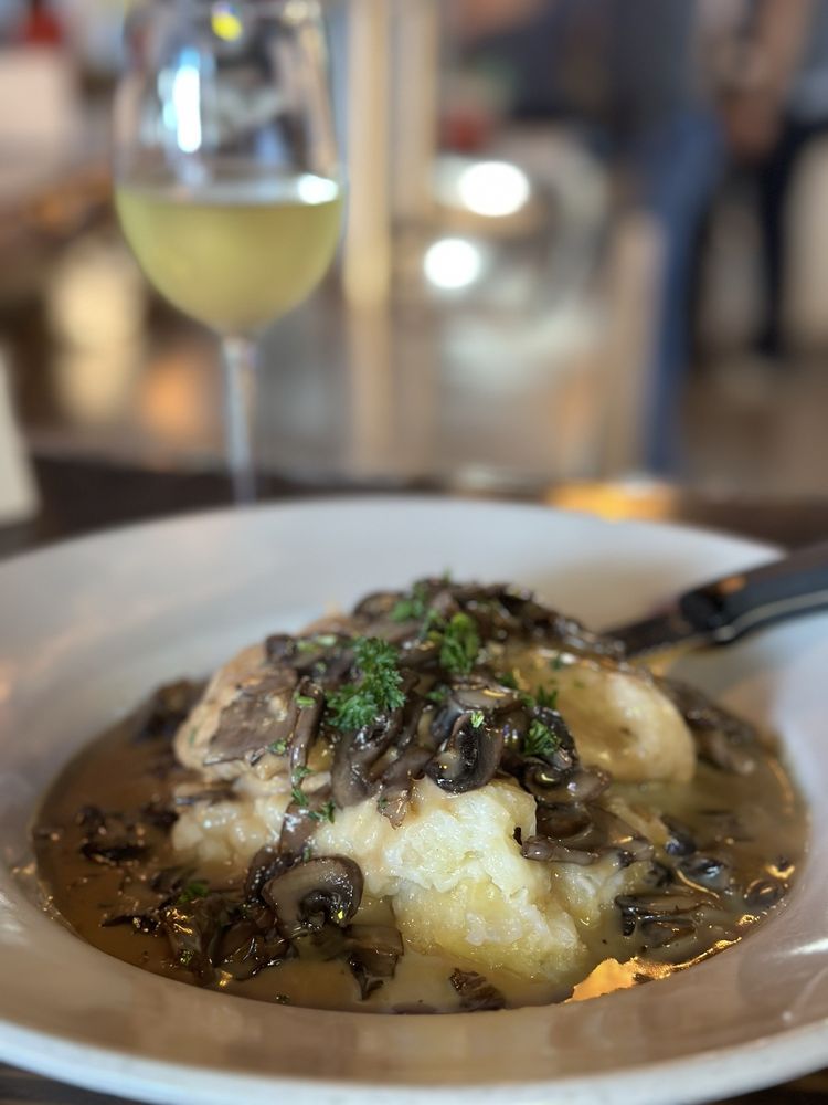 OLD TOWN KITCHEN & BAR - Updated December 2025 - 167 Photos & 171 ...