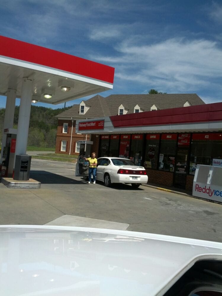 PARKWAY FOOD MART - Updated July 2025 - 15 E Oak St, Ellijay, Georgia ...