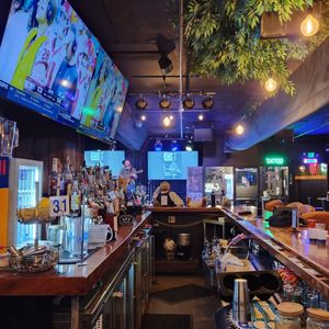 LINQ SOCIAL KITCHEN - Updated April 2026 - 34 Photos - 175 Lafayette St ...