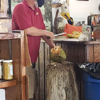 LOS PINARENOS FRUTERIA - Updated October 2025 - 247 Photos & 102 ...