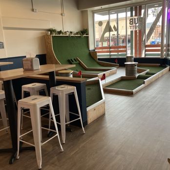PUB AND PUTT - Updated December 2025 - 30 Photos & 14 Reviews - 1215 ...