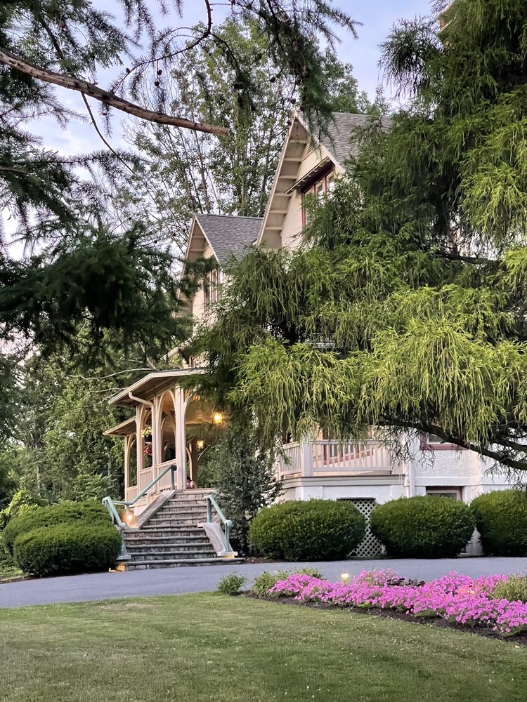 THE INN AT RAGGED EDGE - Updated December 2025 - 20 Photos & 32 Reviews ...