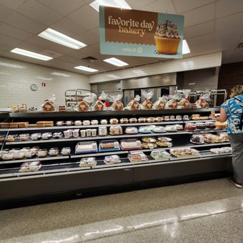 TARGET - Updated December 2025 - 183 Photos & 46 Reviews - 101 N ...