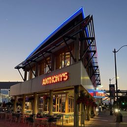ANTHONY’S PIER 66 - Updated October 2025 - 892 Photos & 805 Reviews ...