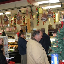 ALTOMONTE’S ITALIAN MARKET & BAKERY - Updated July 2025 - 224 Photos ...