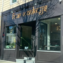 FOUR MONKEYS - Updated December 2025 - 274 Photos & 132 Reviews - 83 ...